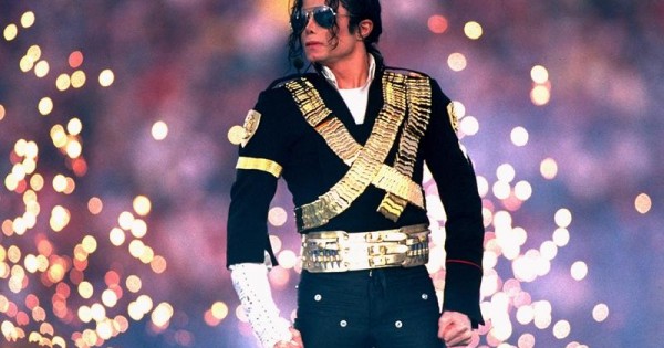 Nhắc đến Michael Jackson, chắc chắn không thể không nhắc những item ...